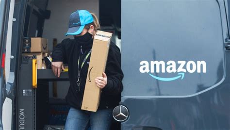 Amazon Brings Back Its Delivery Driver Thank You Program Fox 13 Seattle