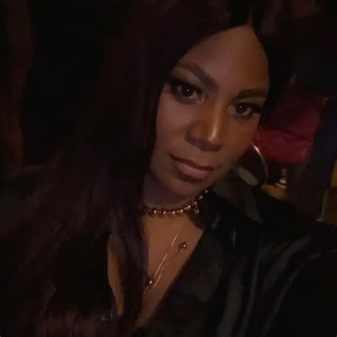 Shelly M Shellybda1 • Threads Say More