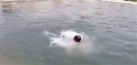 Hombre Se Ahoga En Estanque Hermana Graba Su Muerte VIDEO