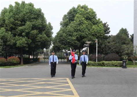 【基层动态】大通区法院：肩负光荣使命 勇担司法重任——大通区人民法院开展“升国旗、唱国歌、迎国庆”澎湃号·政务澎湃新闻 The Paper