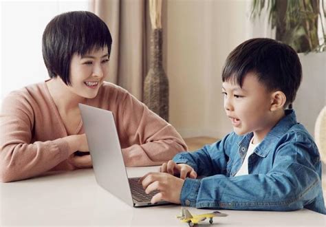 「讓孩子學習編程是遠見之選」焦點訪談原主持人張泉靈代言編程貓 每日頭條