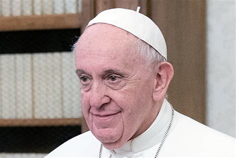 Папа Римский заявил о готовности урегулировать украинский конфликт