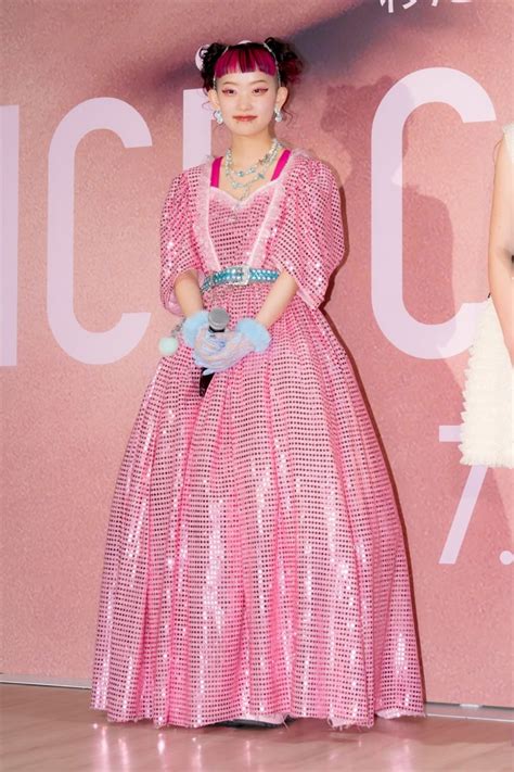 吉岡里帆、100万年後の未来の“食事”に思い馳せる「sf映画ではだいたい液状しっかり噛めるごはんがいいな」 ／2023年6月20日 写真
