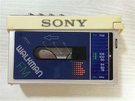 Sony カセットウォークマン Wm F20 ジャンク メルカリ