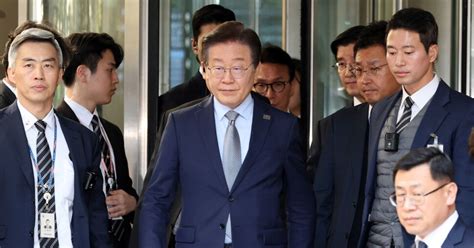 이재명 법정서 표정없이 22분“현실 법정 2번 더 남았다”