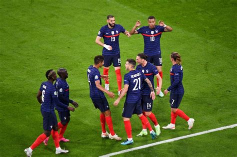 Équipe De France 🇫🇷 Le 11 Probable Face à La Hongrie Befoot