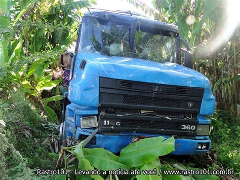 Carreta Tomba Em Acidente Na BR Acidentes RASTRO