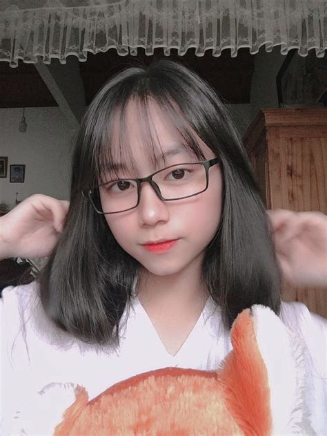Ghim của Út Nhỏ trên Xik Pe you Gái xinh