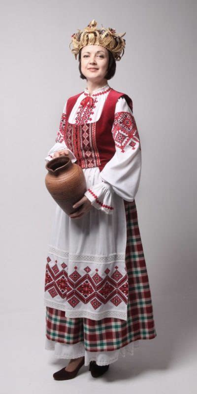 Народный сценический костюм Научно производственное республиканское унитарное предприятие