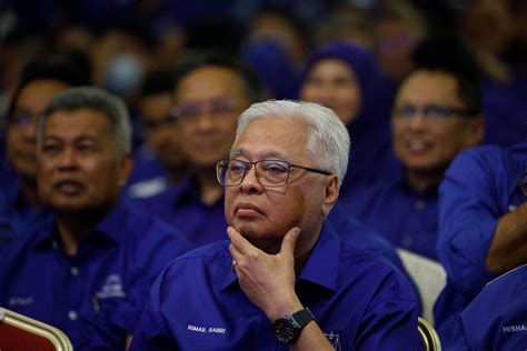 Inflation Dents Ismail Sabris Popularity In Poll Ahead Of Election