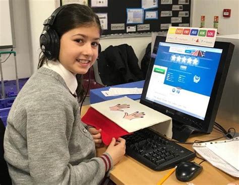 Just How Many People Can Touch Type Type It