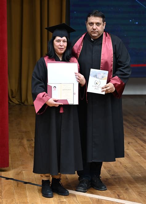 УНСС Катедра „Регионално развитие връчи дипломите на юбилейния Випуск 2023