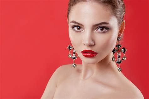 Premium Photo Portrait Of A Beautiful Female Model With Makeup And