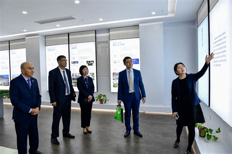 撒马尔罕国立大学校长一行到访实验室交流座谈 绿色建筑全国重点实验室