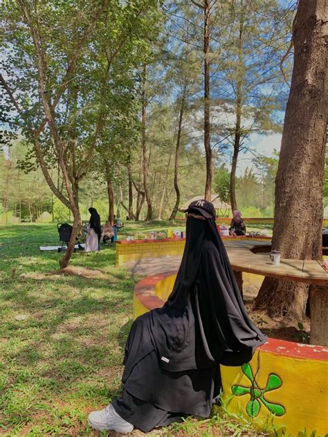 Pin Oleh Sunflower🌻 Di Ukht Potret Diri Estetika Gadis Gadis Cantik