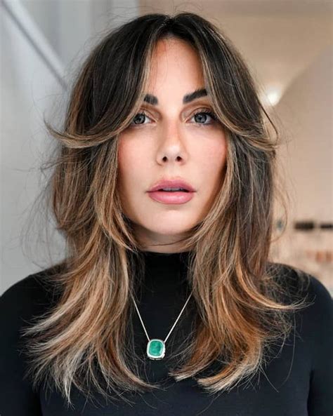 50 Youthful Shag Haircuts With Bangs