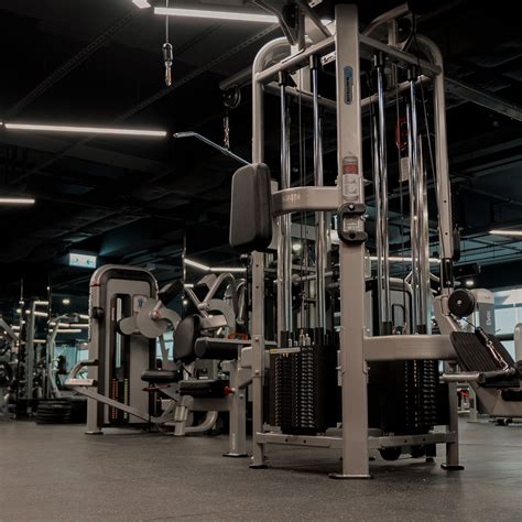 Fitness Center Hong Kong Personal Trainer Service Vault Fitness Hk