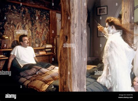 HER ALIBI Tom Selleck Paulina Porizkova 1989 C Warner Bros
