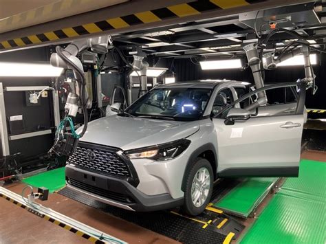 台灣製toyota新車「品質超越日本」！國瑞汽車首度展示沖壓產線 Ettoday車雲 Ettoday新聞雲