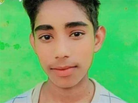 Body Of A Class 4 Student Found Hanging From A Tree पेड़ से लटका मिला