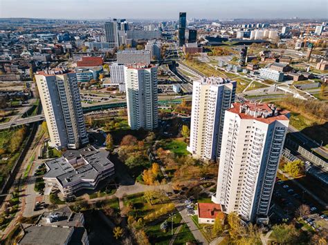 Zdjęcie 1 7 katowickich Gwiazd Wysokościowce między kopalnią a Rawą