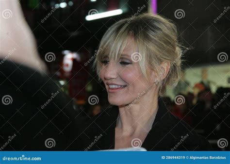 Gambit World Premiere In London With Cameron Diaz In 11 07 2012
