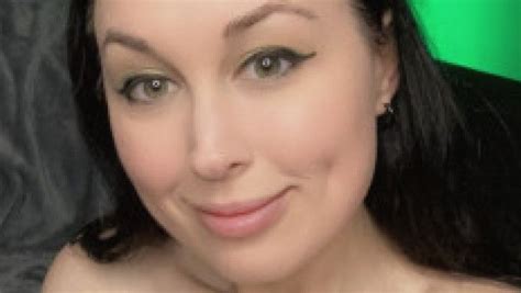 Maddy Deetz Clit Pump Action Manyvids