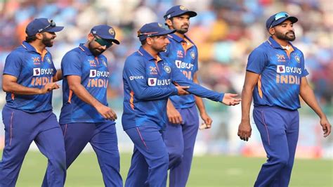 Ind Vs Nz 2nd Odi टीम इंडिया ने न्यूजीलैंड को 8 विकेट से हराया सीरीज