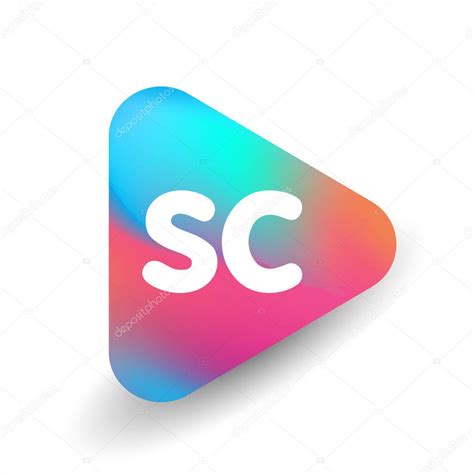 Logotipo de letra SC en forma de triángulo y fondo colorido diseño de logotipo de combinación