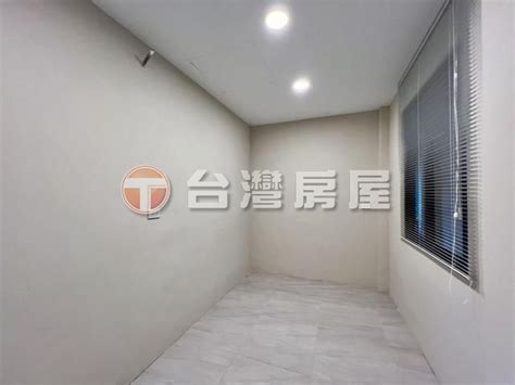 桃園屋主自租自售社會住宅出租🏠 房東 房客 仲介 留言 Po文 【出售文】【龍科旁整新透天｜德林路靜巷美宅