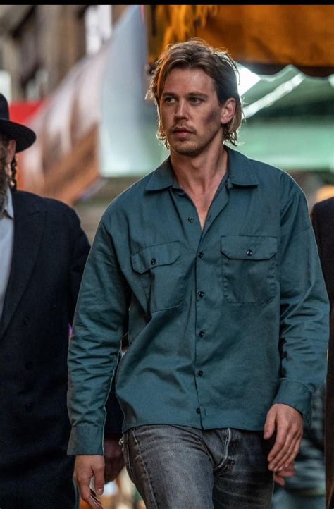 Prigautas Caught Stealing