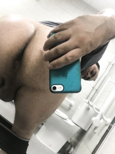 Gym Poo Image Thisvid Tube