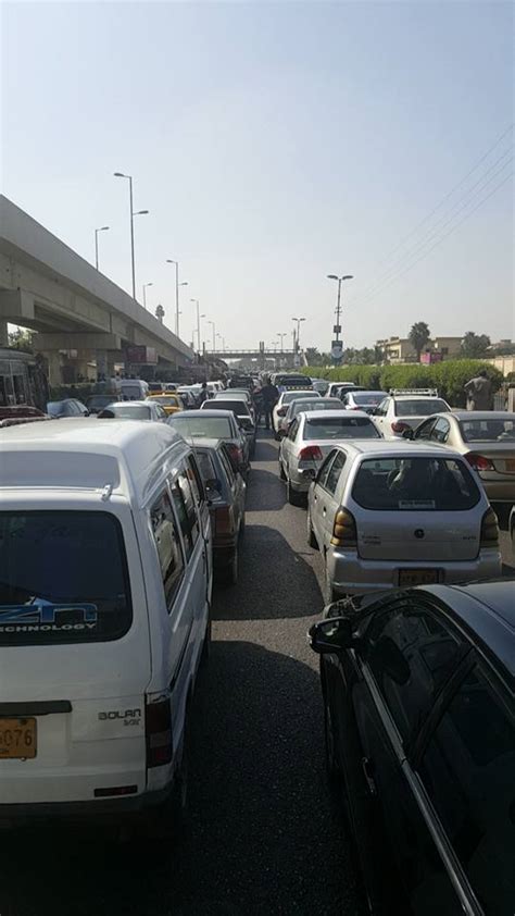 Heavy Traffic Jam In Karachi During 22nd To 25th November 2016
