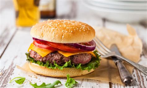Receita De Hambúrguer Caseiro Fácil E Saborosa Família E Casa