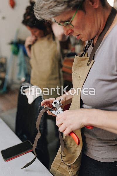 해외작가포토 클립아트코리아 통로이미지주
