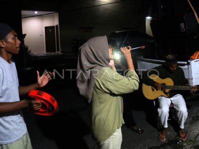 TRADISI GENDANG SAHUR DI TERNATE ANTARA Foto