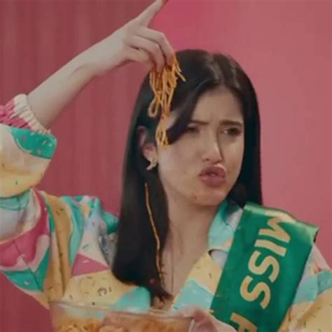 Shanaya Kapoor Brutally Trolled For Overacting In Her Debut Ad Before