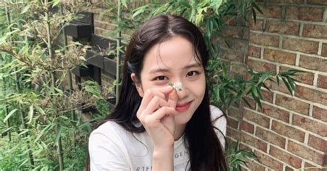 블랙핑크 지수 컴백 3일 앞두고 꽃미모로 시선강탈