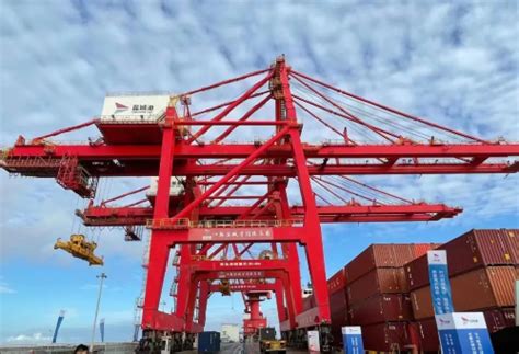 顶端新闻丨全国首个！盐城港大丰港区“零碳堆场”计划获国际审定媒体关注江苏盐城港控股集团有限公司