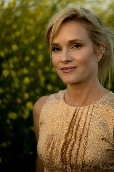 Nicholle Tom Biography Height And Life Story Super Stars Bio