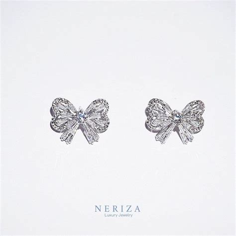 Neriza Jewelryต่างหูเพชรสังเคราะห์ดีไซสโบว์ ประกายเทียบเท่าเพชรแท้
