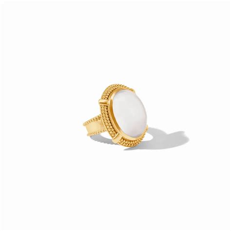Cabochon Statement Ring Berings