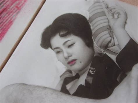 5 春画 人物画 昭和レトロ 白黒写真人物写真｜売買されたオークション情報、yahooの商品情報をアーカイブ公開 オークファン