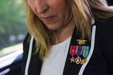 Meet Kristin Beck A Transgender Former Navy Seal Running For Congress