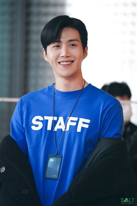 Kim Seon Ho Aktor Korea Pacar Pria Aktor Kim Seon Ho Aktor Korea Pacar Pria Aktor