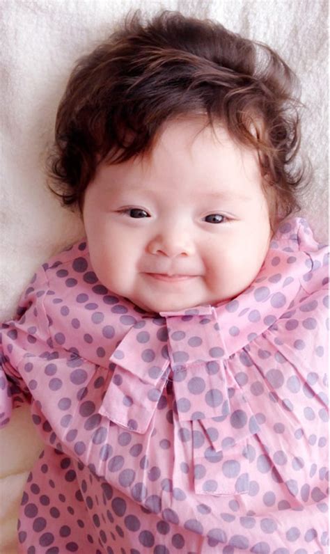 Con Gái Elly Trần Cadie Cute Làm Tan Chảy Trái Tim Fan