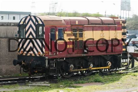 Uk Diesel Train Railway Photograph Of Class 08 Shunter 08921 Loco Rm08