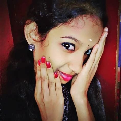 Tamil Ponnu🙈🧚 Stargirltamil • Threads Say More