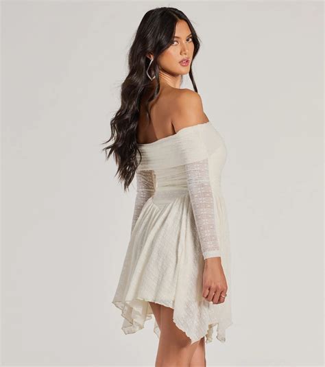 Summer Off The Shoulder Dresses And Windsor
