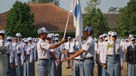 Sertijab Pengurus Osis Dan Mpk Periode 2023 2024 Sma Negeri 1 Mertoyudan